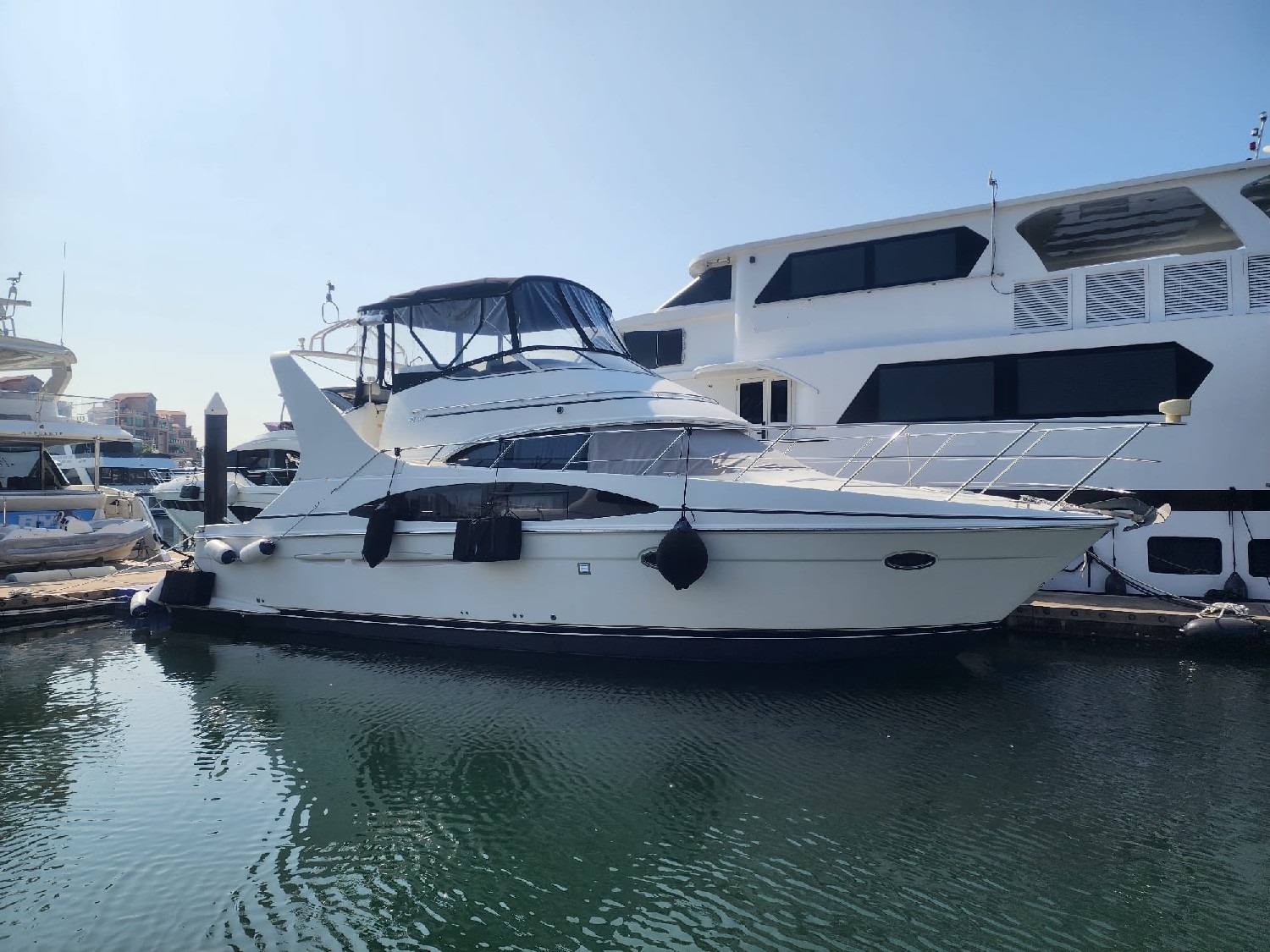 Carver 44 - Extraordinarily Spacious and High Quality