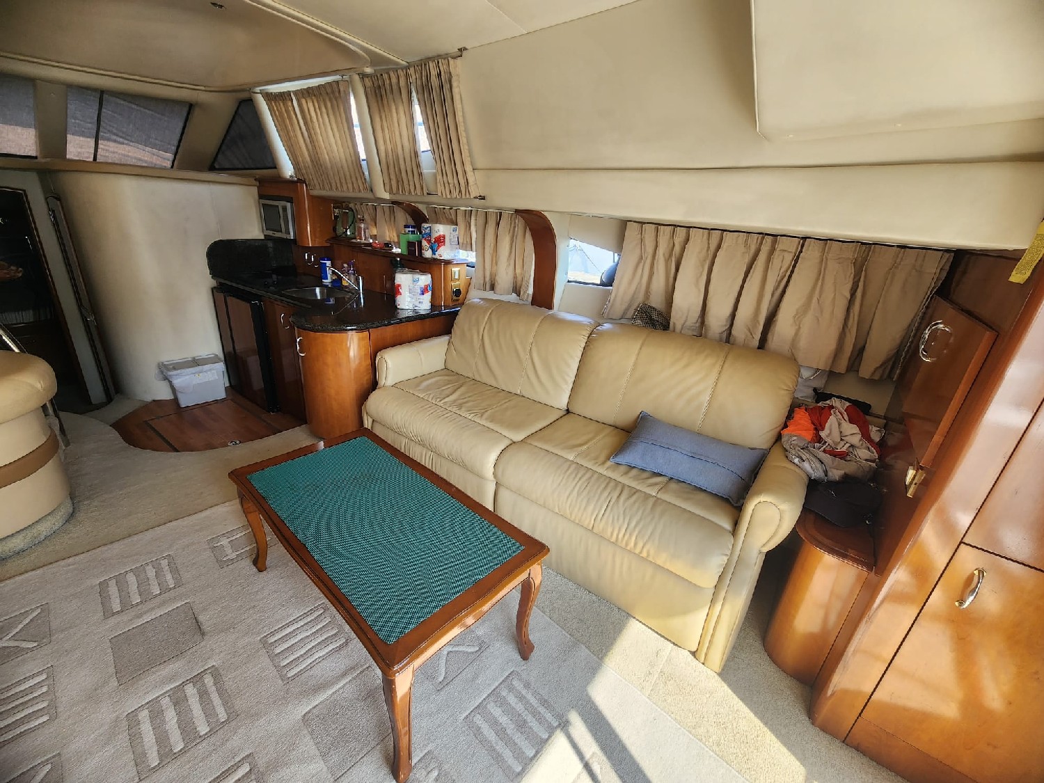 Carver 44 - Extraordinarily Spacious and High Quality